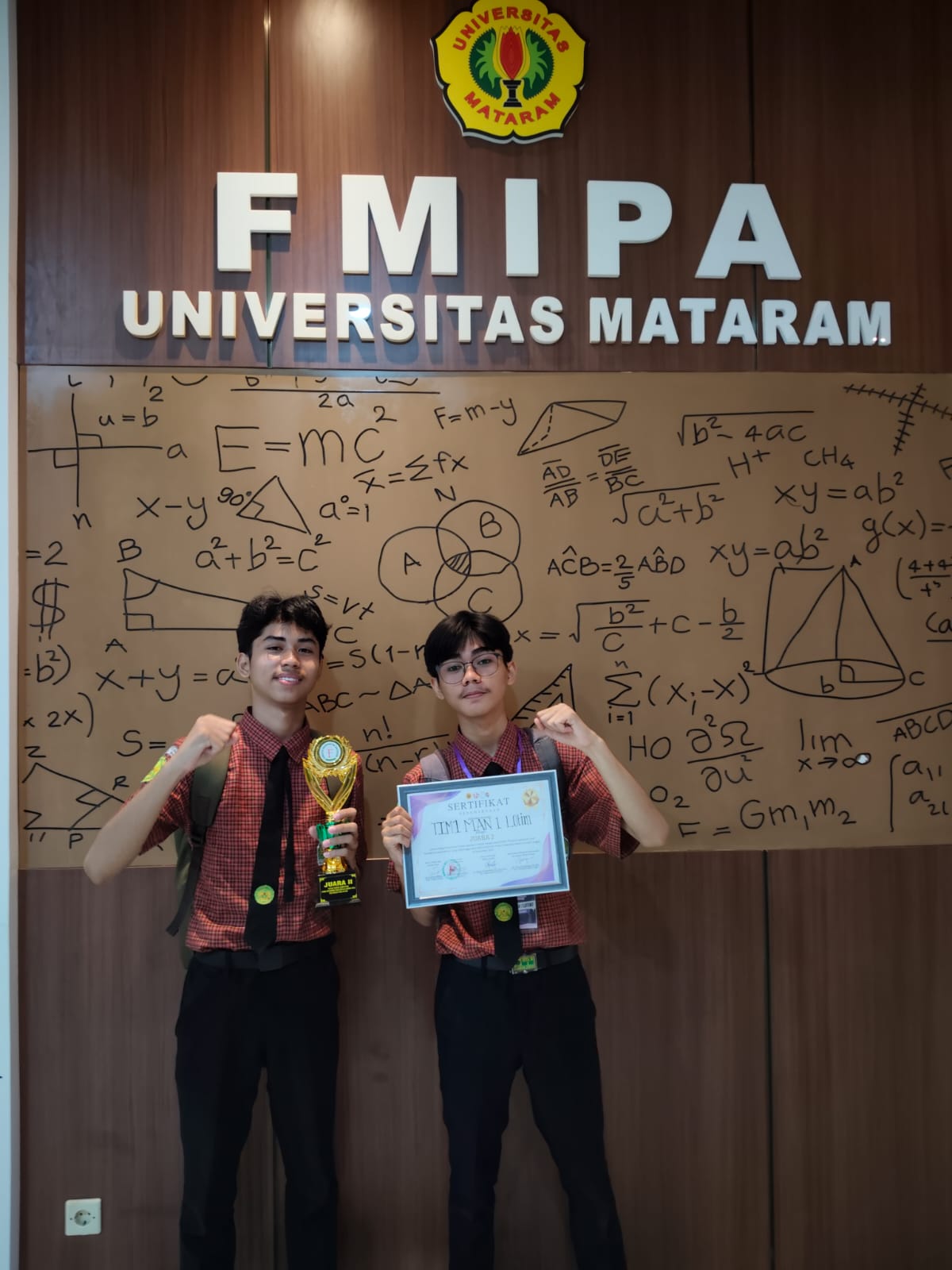 Hebat, Ikuti Lomba Eksperimen Fisika FMIPA Unram Siswa MAN 1 Lotim Raih ...